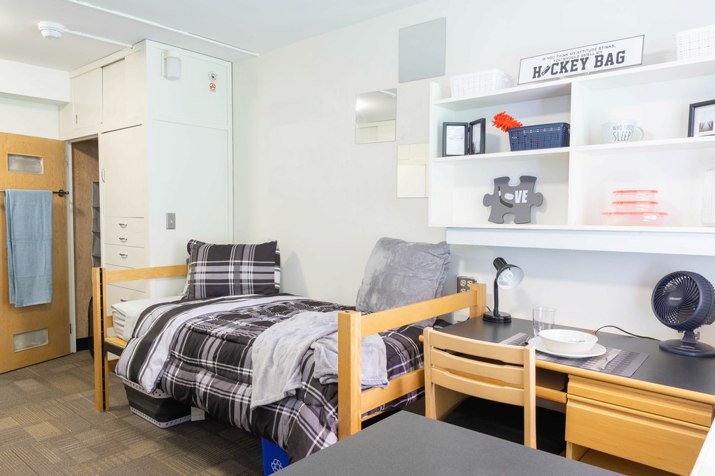 Pre-University Summer Camps for Teens | University of British Columbia