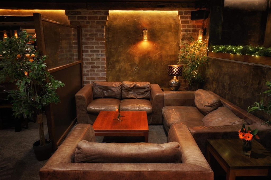 Home | Restaurants in Barnstaple | Lush Bar & Restaurant