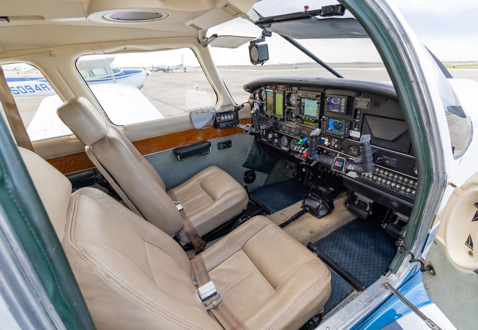 Aircraft Fleet | Black Hound Aviation Flight School