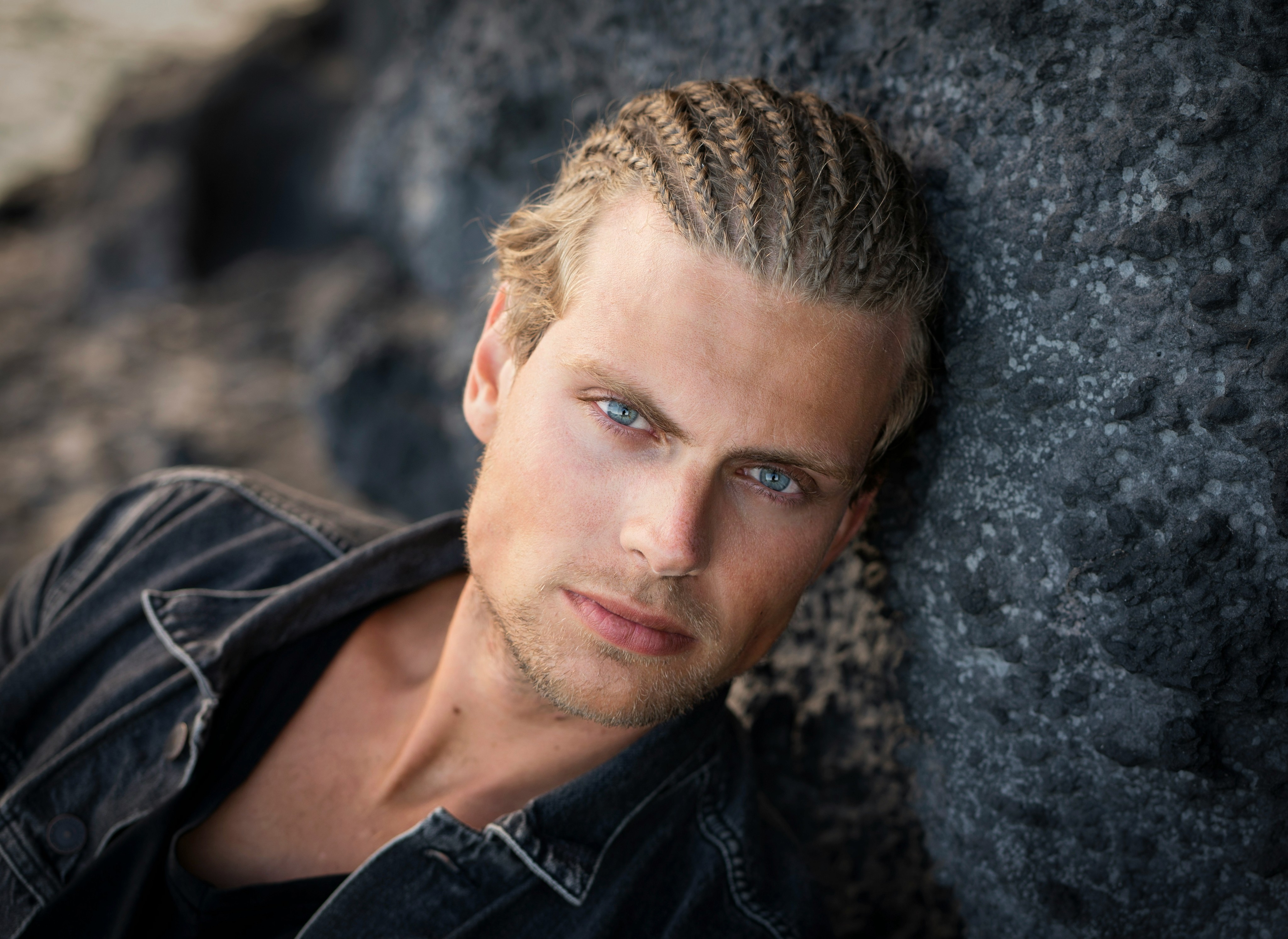 21 Best Mewing Tools To Build A Chad-Like Jawline In 2024 - LooksMax AI ...