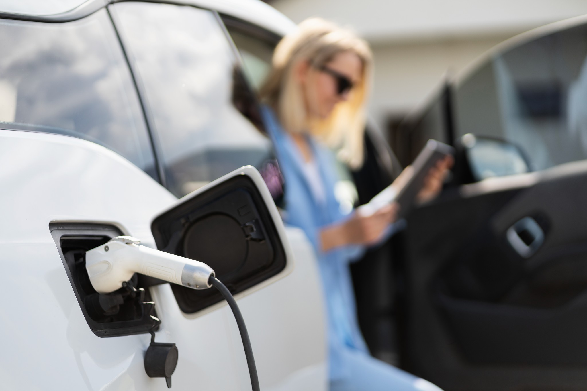 Bidirectional electric car charging: what it is and how it works | Daze