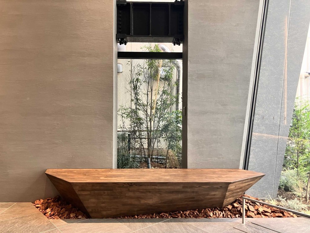 EMARF -自由な表現が、現実になる-