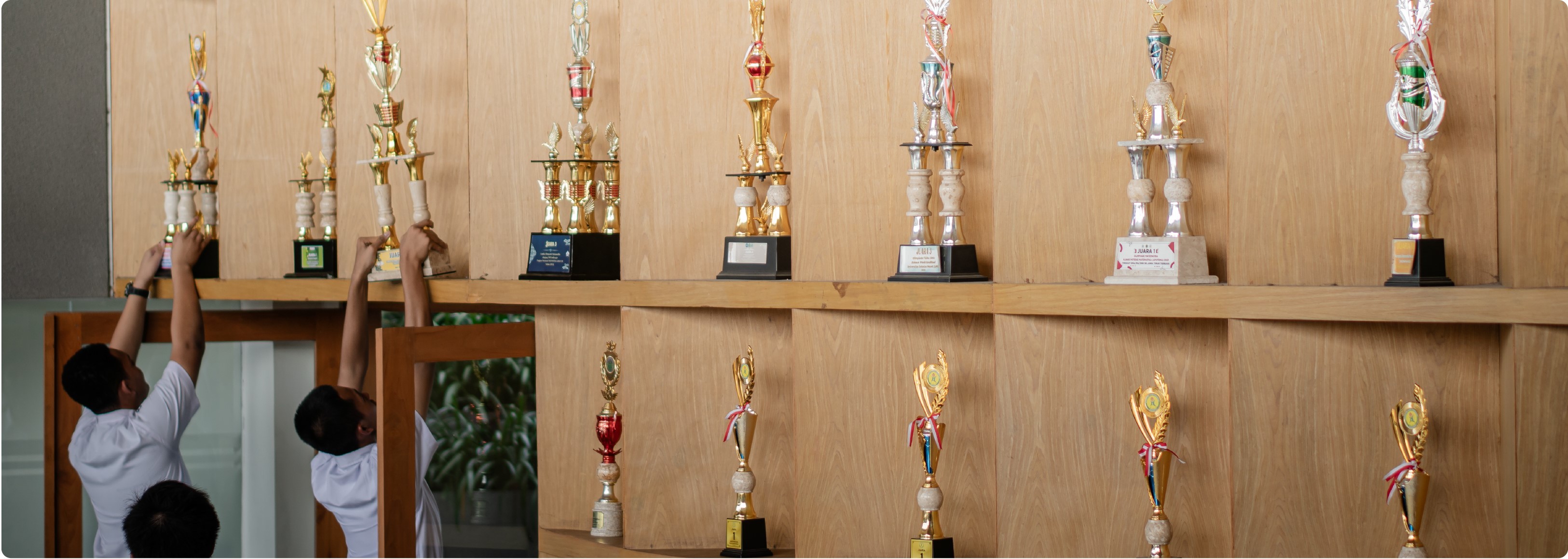 Welcome To SMA Unggulan Rushd