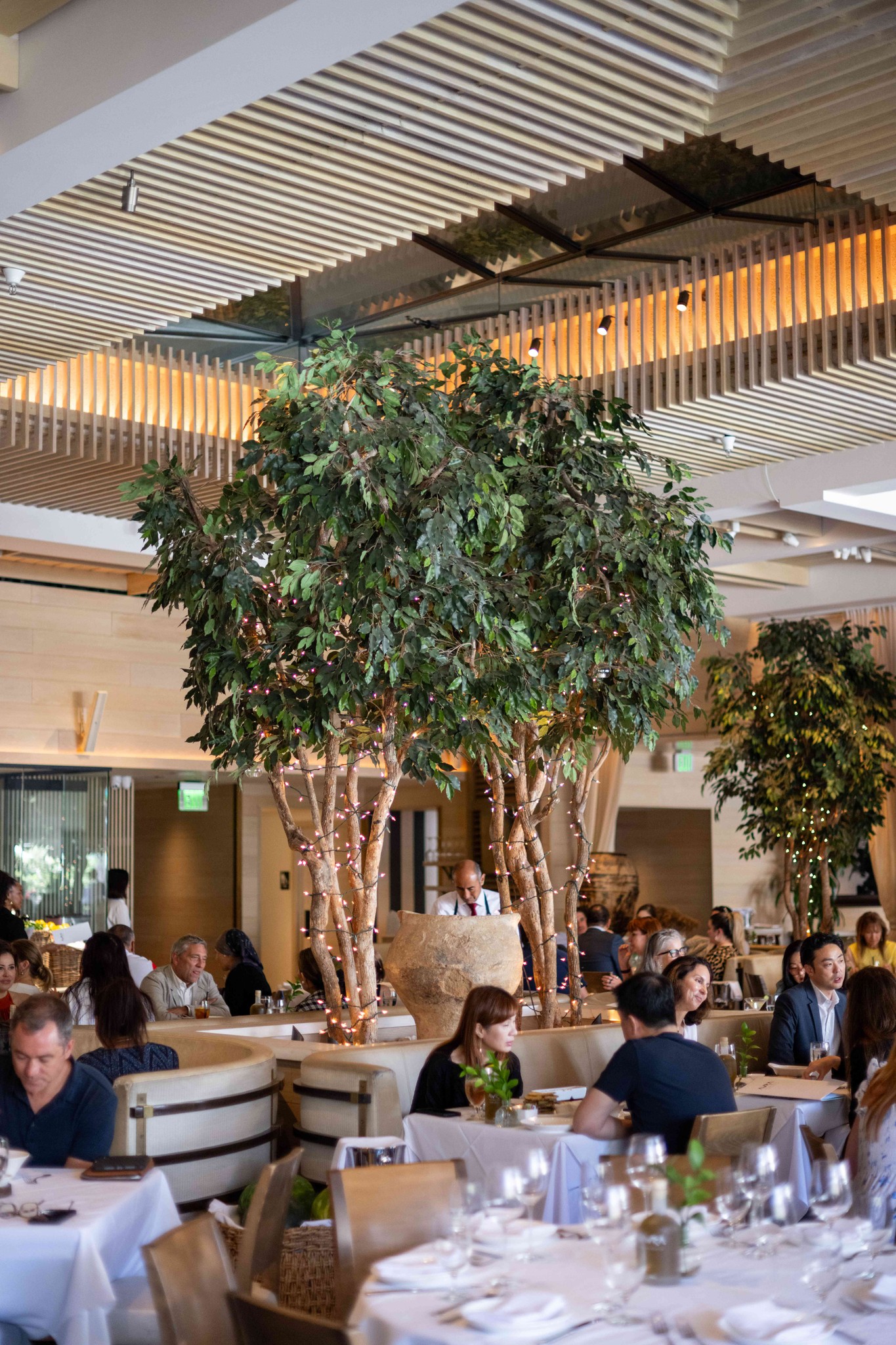 The Avra Group | Avra Bevery Hills