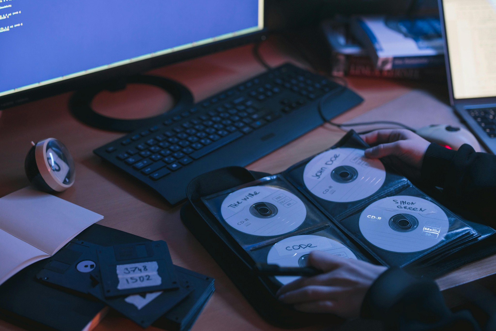 How to Rip CDs Like a Pro: Avoiding Quality Loss and Metadata Issues