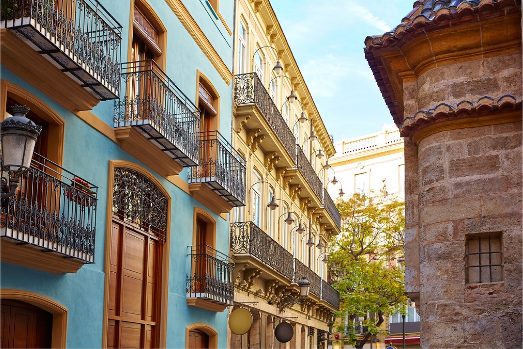 Invest in Valencia Real Estate | weVLC
