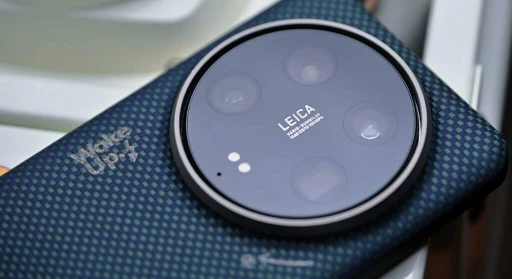 12 Best Zoom Camera Phones We Tested in 2025 (Expert Pick)
