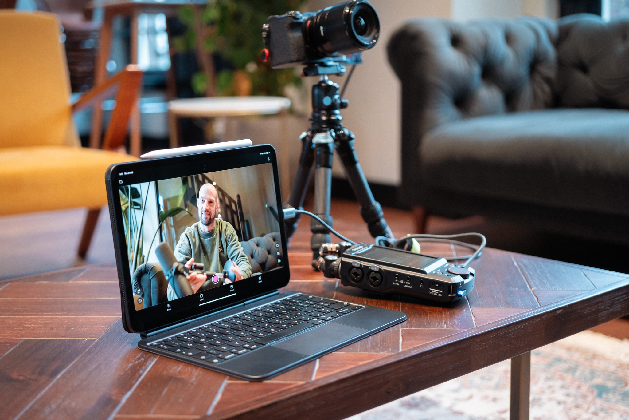 Turn your iPad into a Professional Video Studio | Complete Guide