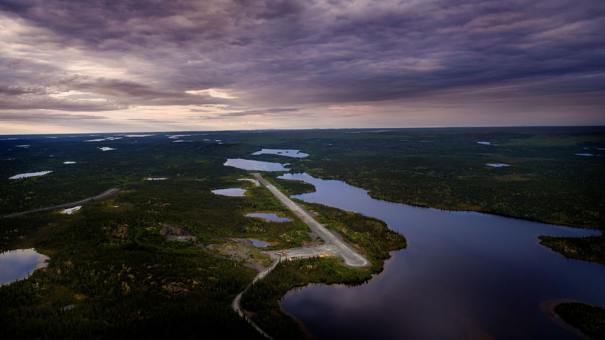 STLLR Gold Inc. | A Leader in Gold Development