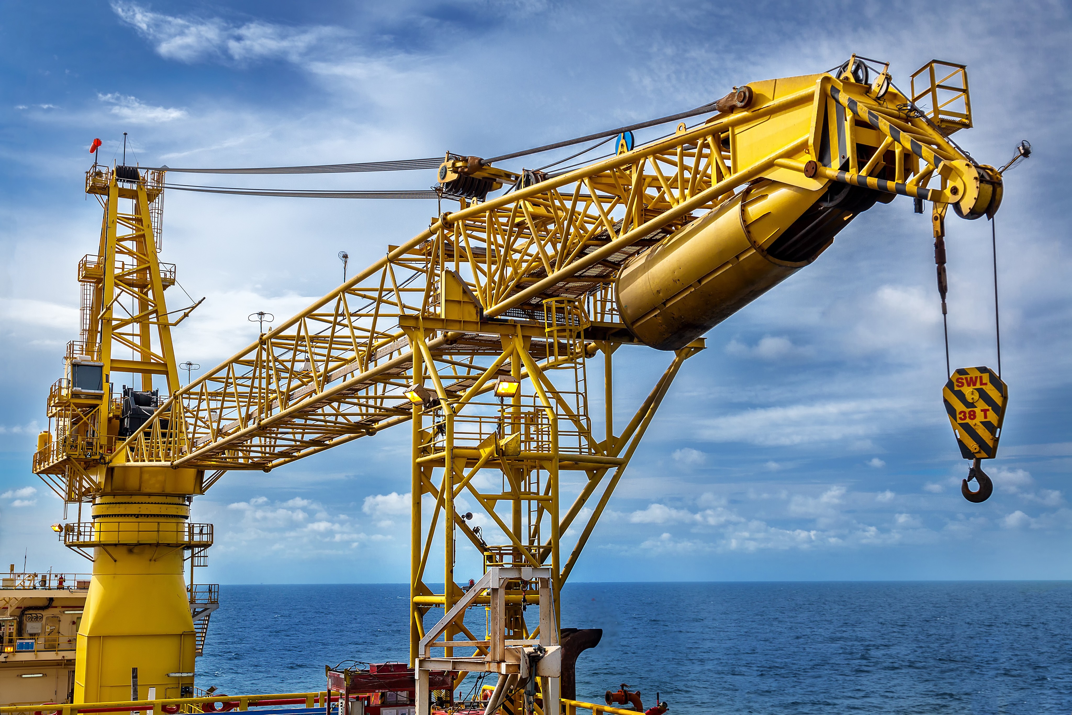 Oil and Gas Drilling Rigs: Types and How They Work