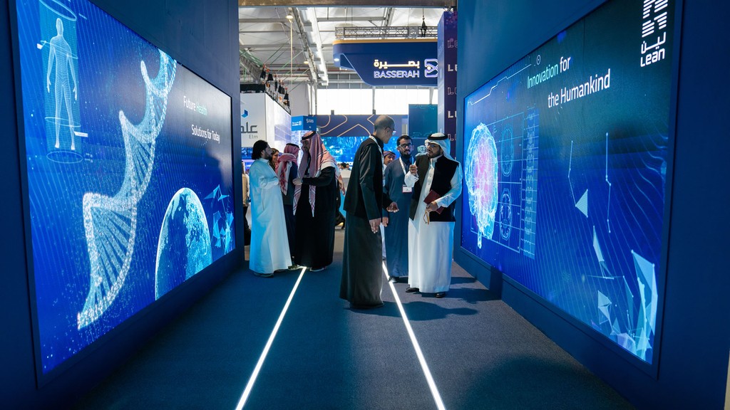 Level Up Your Brand with Customer Experience Centers