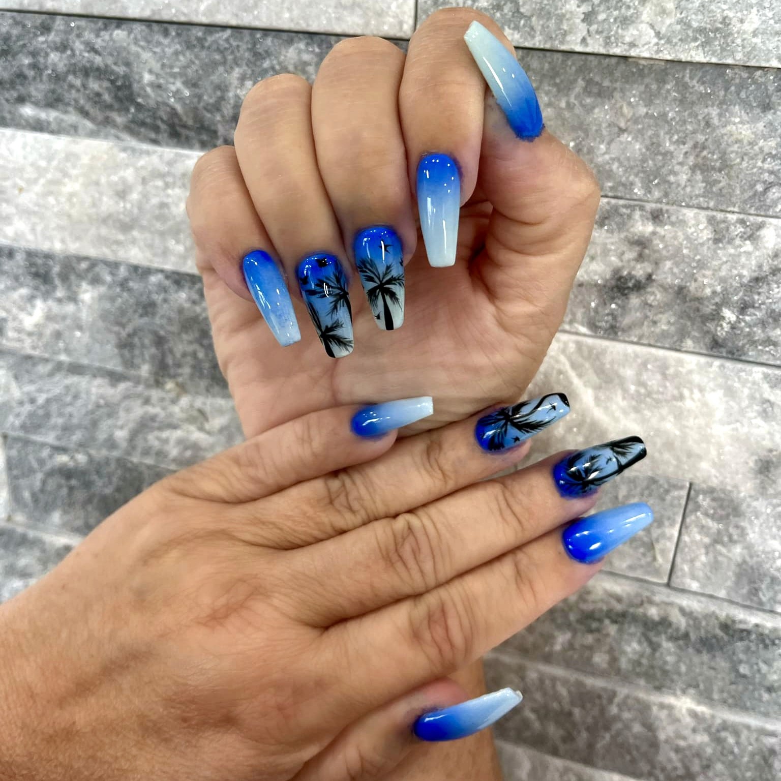 AV Nails Sailon