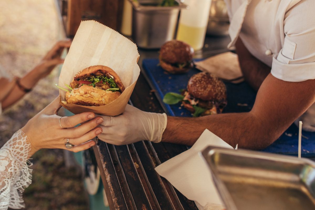 Top 3 POS Systems for Quick-Service Restaurants - StoreHub | All-in-One Platform For Businesses