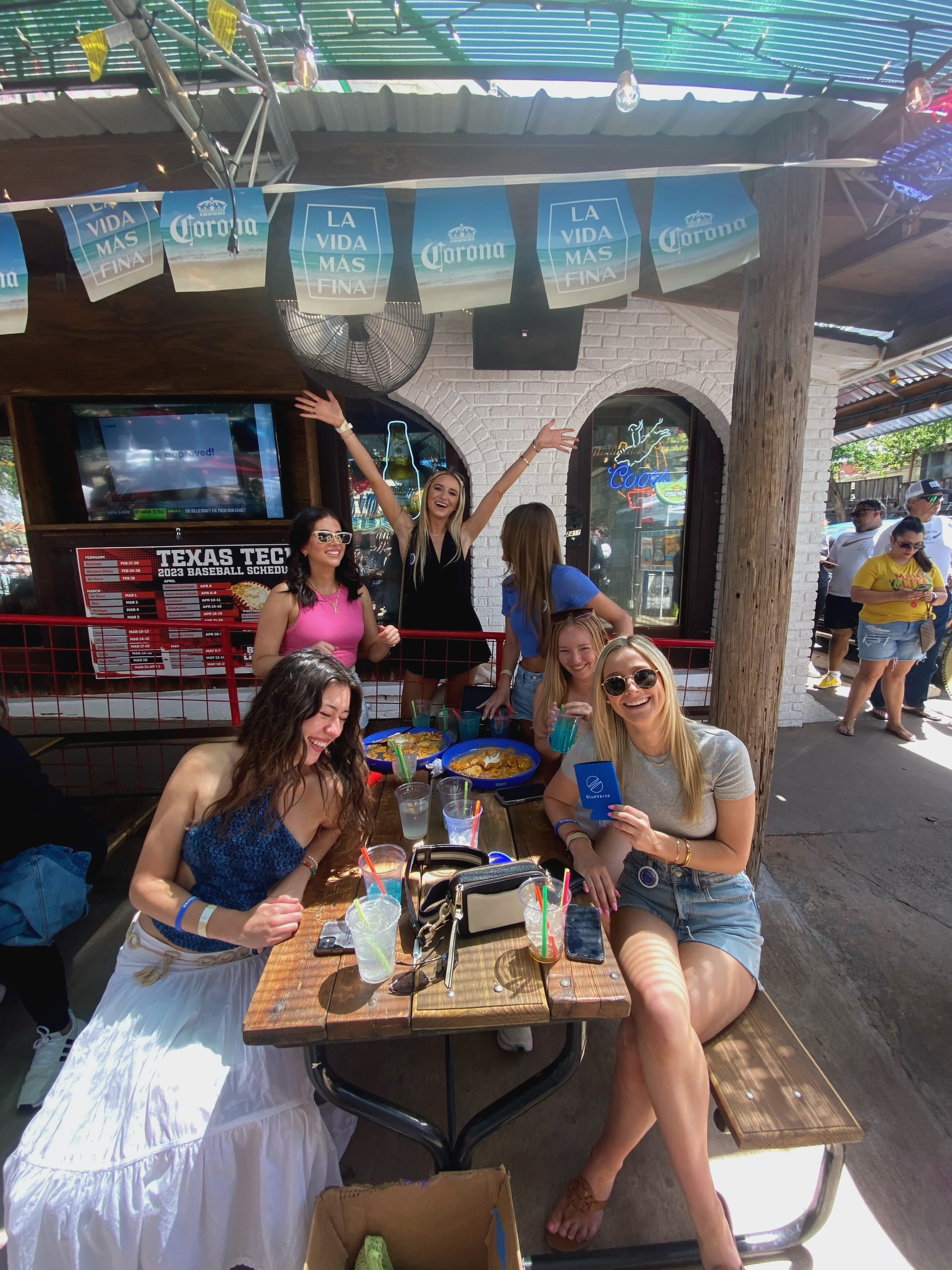 BlueVerse App | Save Money While Supporting Local