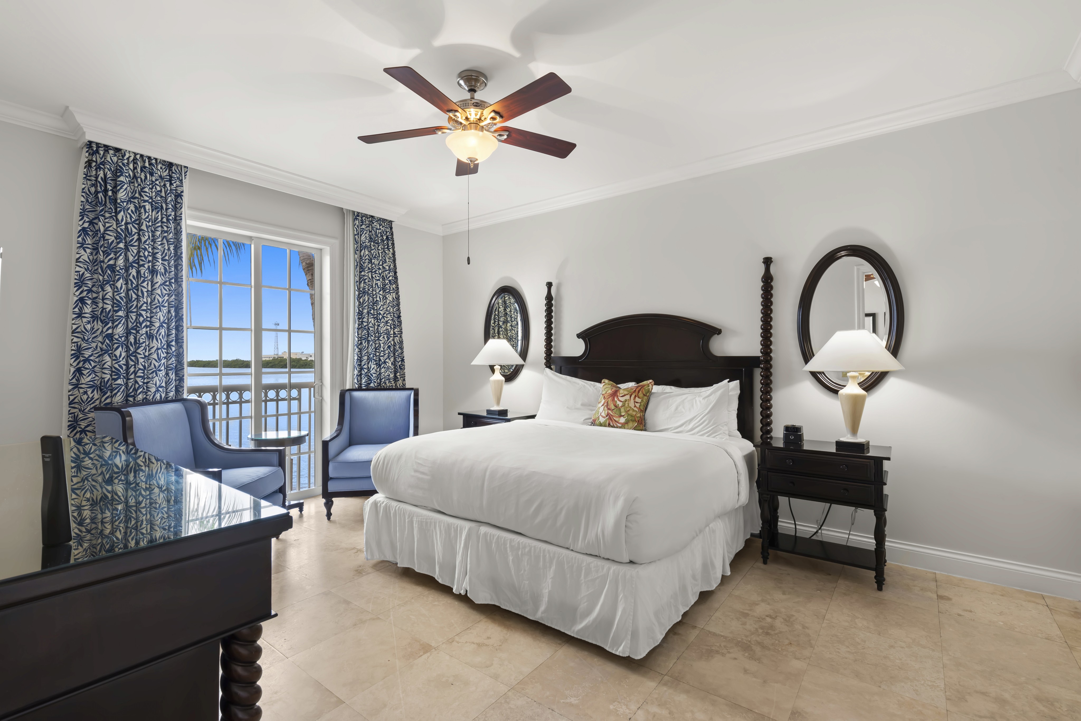 Rooms & Suites | Key West Luxury Suites | Beachside Resort