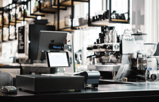 7+ POS Systems for Restaurants & F&B Operators to Help Grow Business