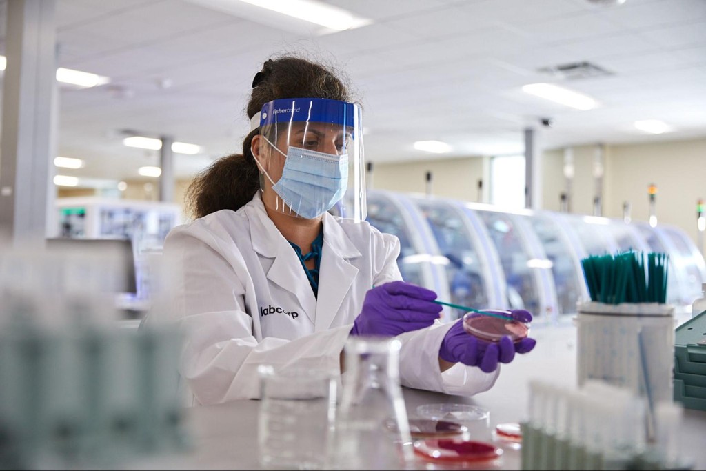 Quest Diagnostics vs. Labcorp: In-depth analysis of their clinical ...