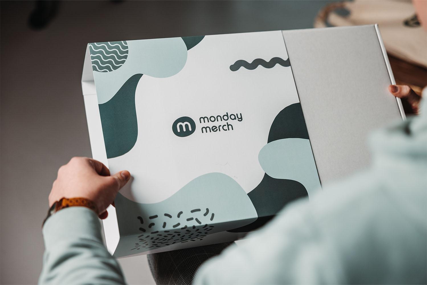 Ideas of Eco-Friendly Company Merch Boxes for Your Employees