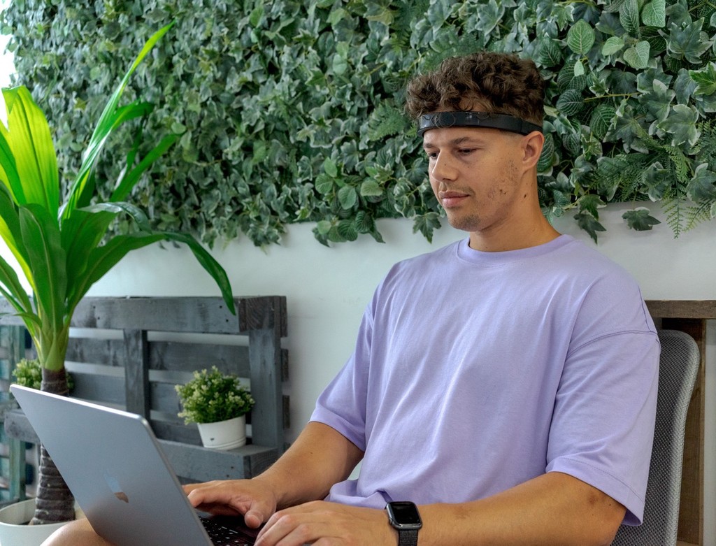 Pylot — The first wearable to track mental energy