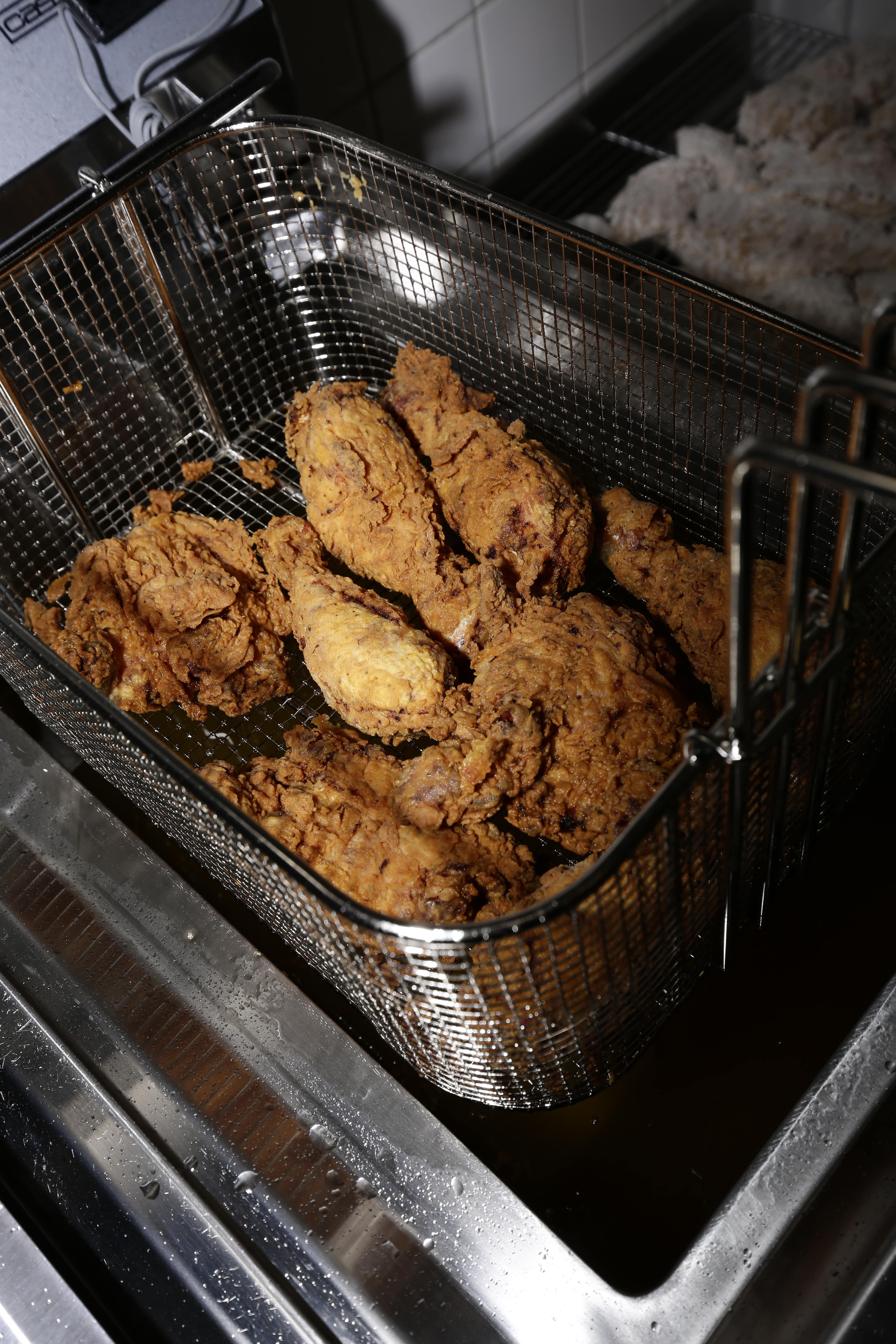 Buck • Chicken & More