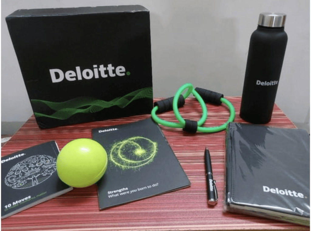 25 Onboarding Kit ideas from the world's best and biggest brands and ...