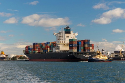 How real-time tracking is transforming gcc cross-border logistics ...