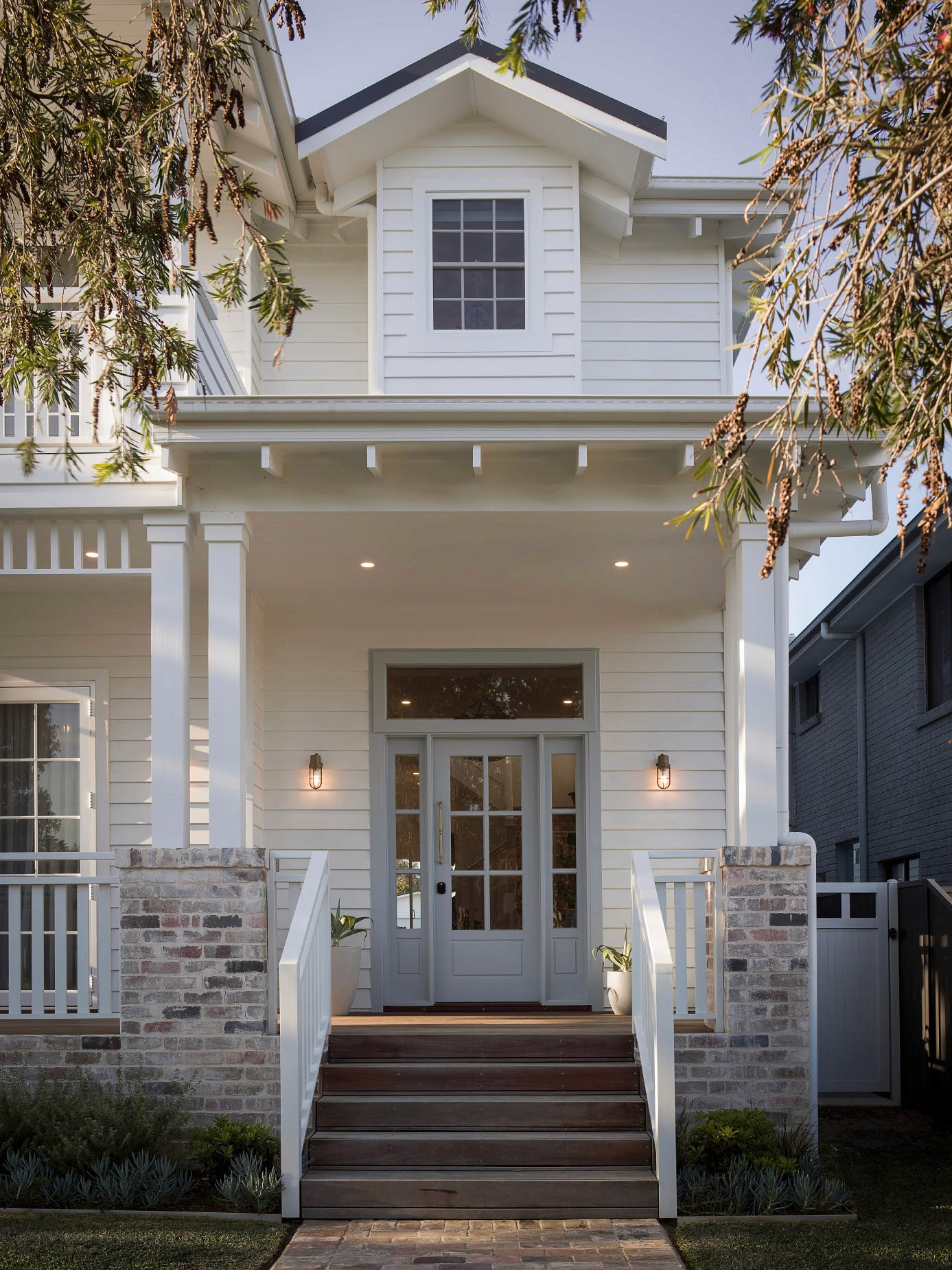 Australian Hamptons Style Facade: Classic Form with a Local Spirit By ...