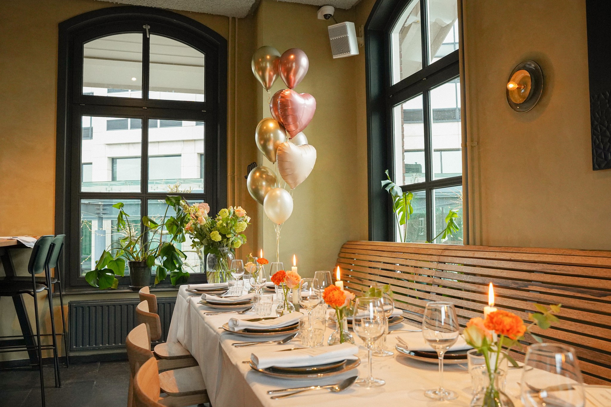 Café Blooker Amsterdam — Blooker als locatie afhuren voor je bruiloft.