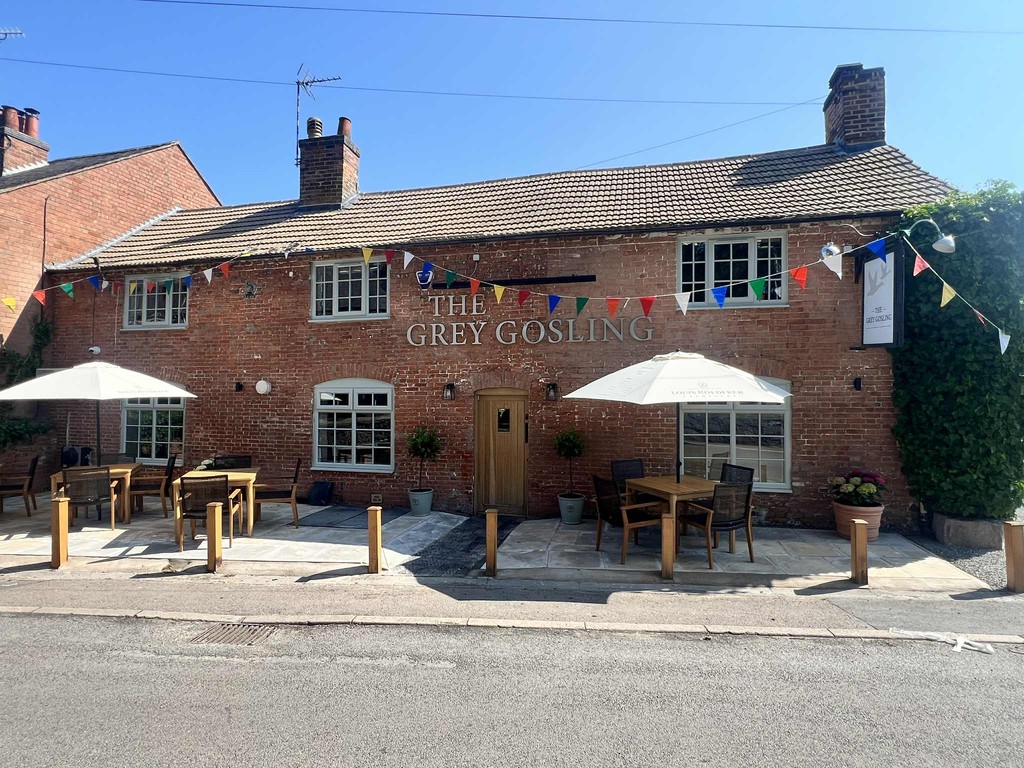 The Grey Gosling | British Restaurant in Thurlaston