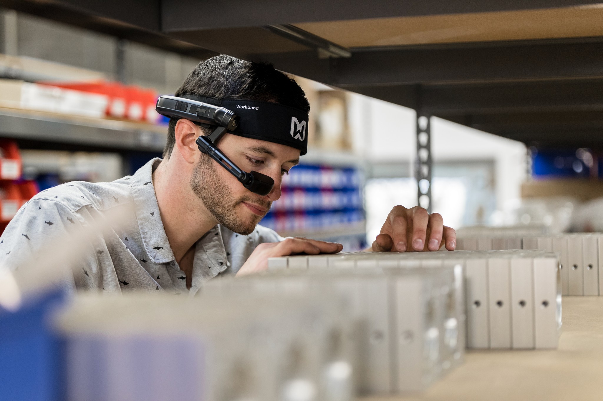 Warehousing Smart Glasses | Industries | RealWear