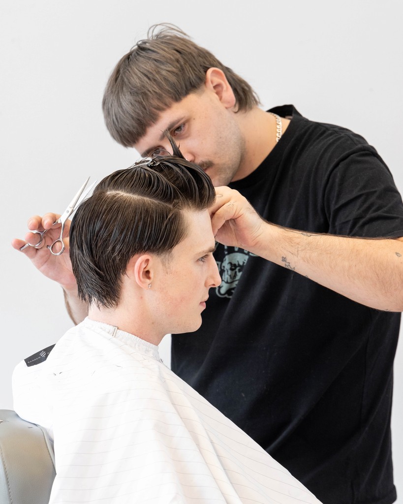 Mains Hair Studio