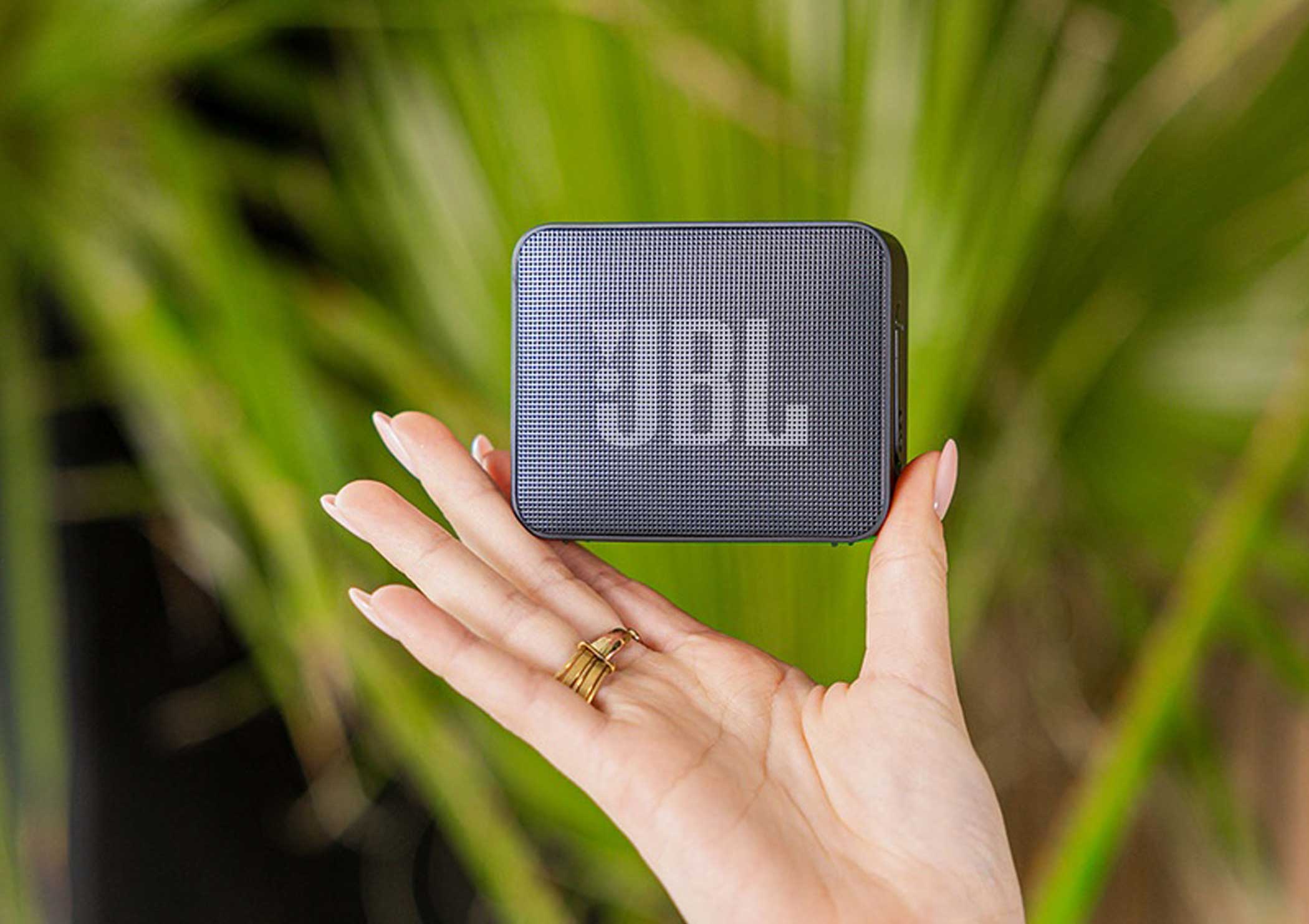 Top 40 Merch Ideas For Conferences, Events & Giveaways