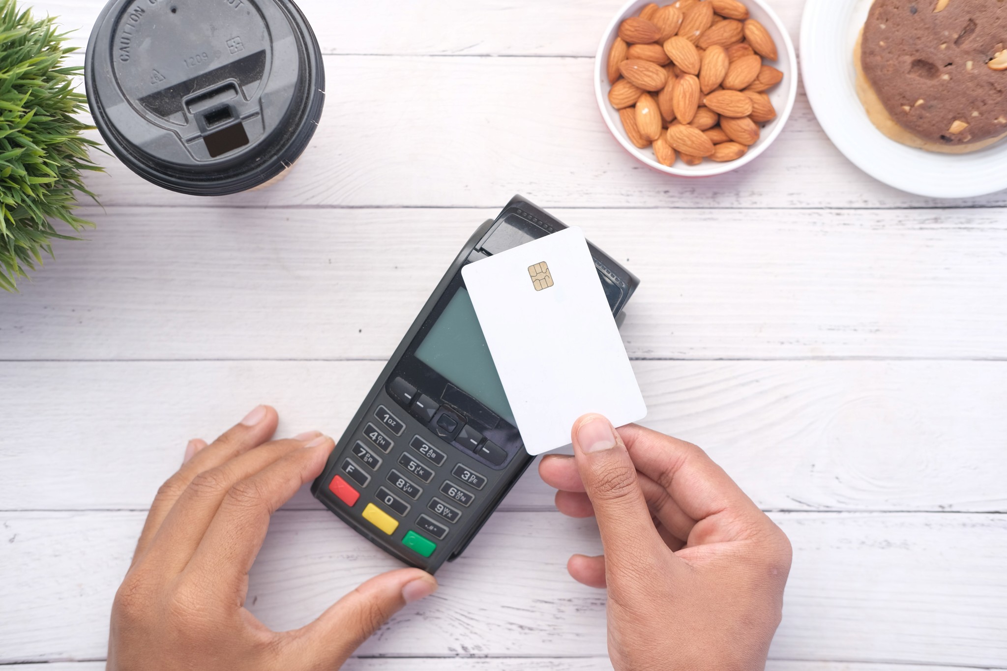 How to use an electronic payment terminal? | Mahaal Blog