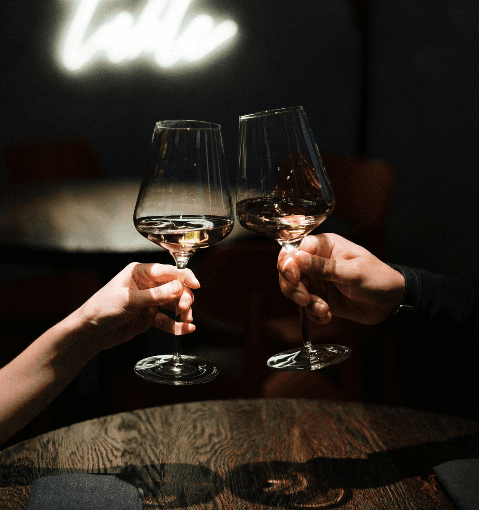 Dating Customs in Different Countries Around the World - Spark Love ...