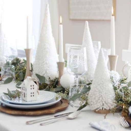 8 Easy Tips to Decorate a Dining Table for the Holidays