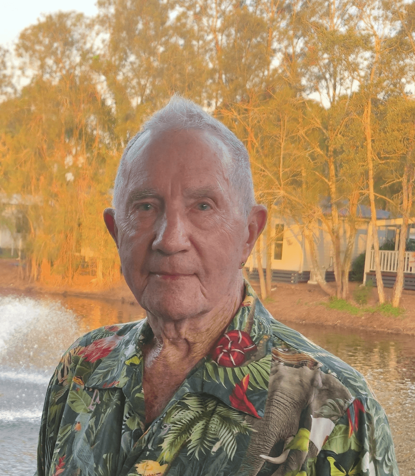Les Peterkin OAM: Most Acclaimed International Artist in Newcastle, NSW ...