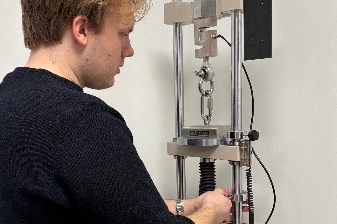 New Magnet Calculator by Blumags | Predict Holding Force & Safety Factor