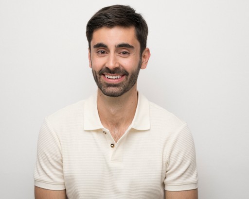 World's Most Realistic AI Headshot Generator | InstaHeadshots