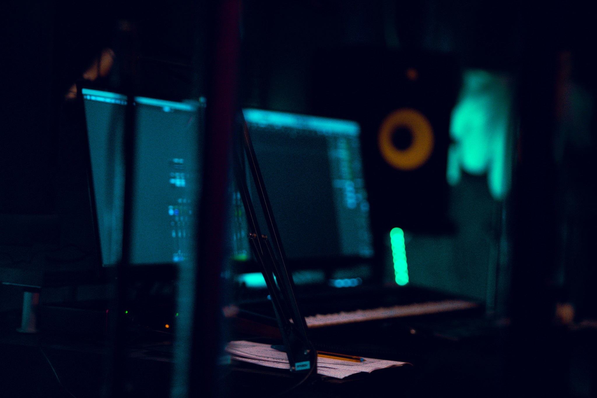 Top 5 EDM Software Tools Every Music Producer Should Try | Musicfy AI Blog