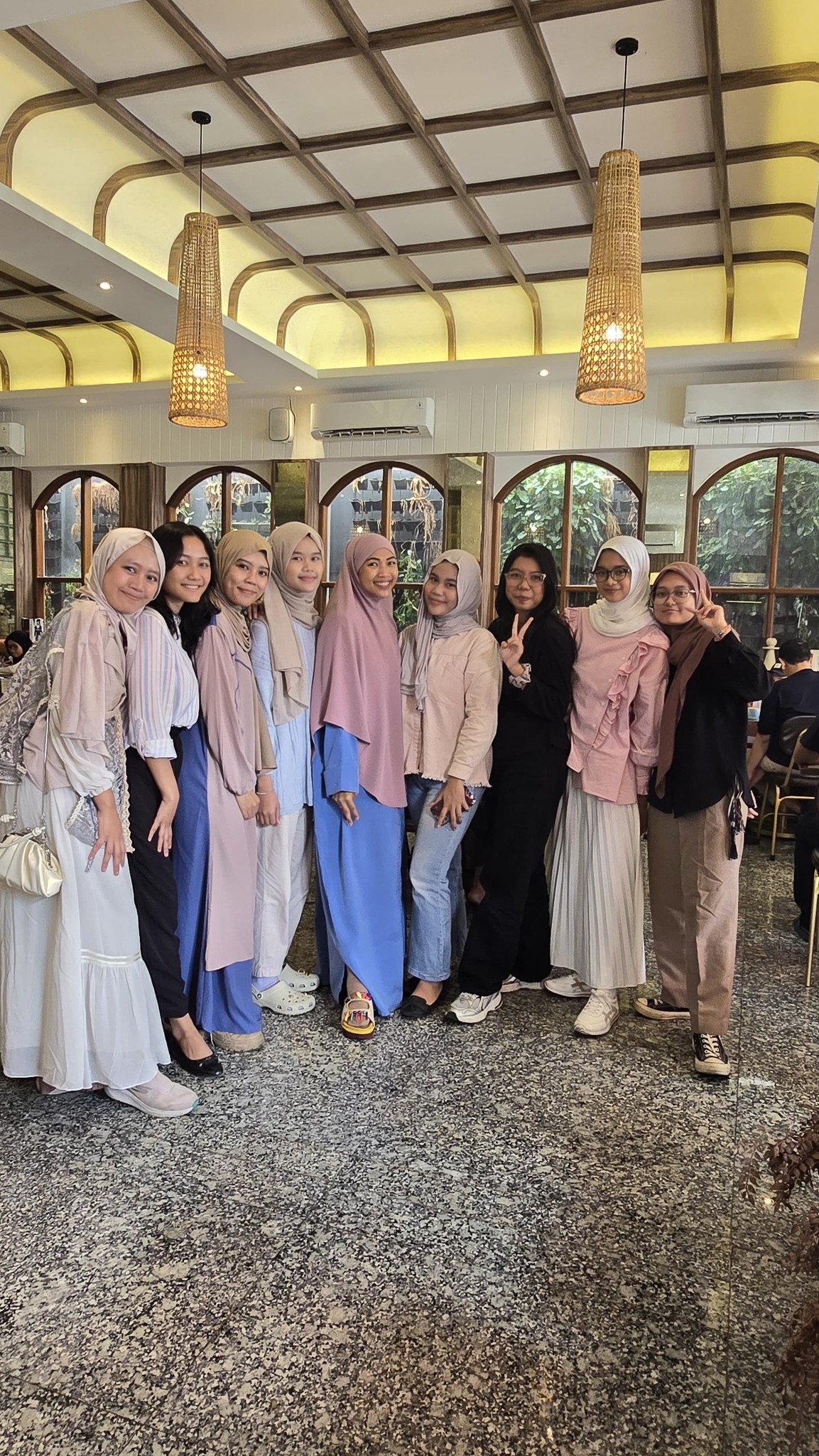 WEWAW Indonesia | Komunitas Pemberdayaan Perempuan Muda Berkarier dan ...