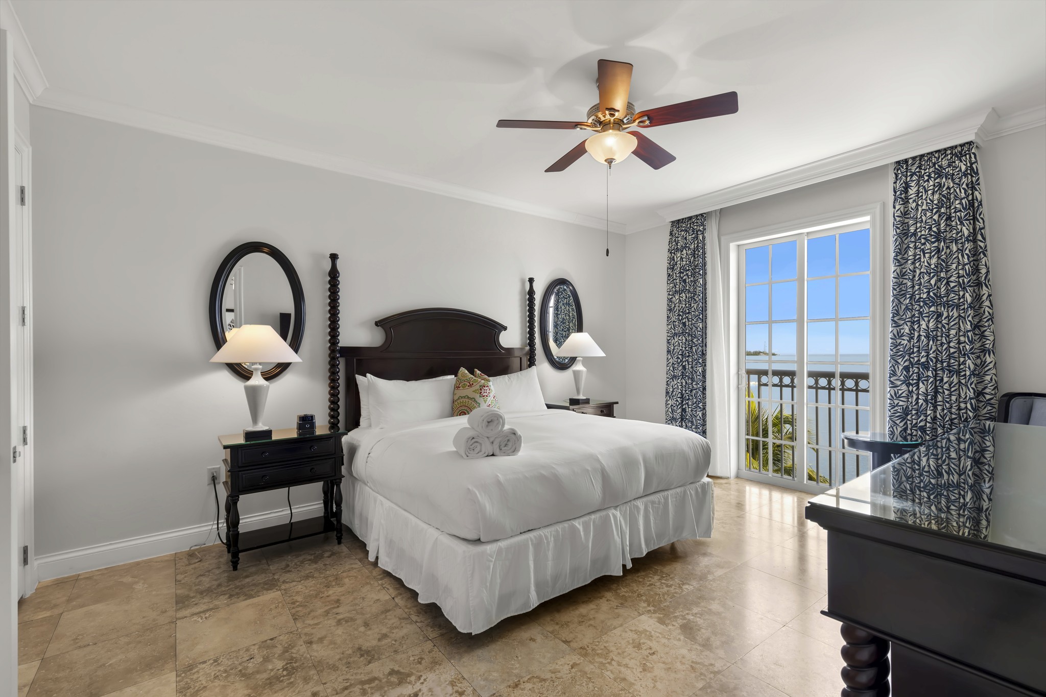 Rooms & Suites | Key West Luxury Suites | Beachside Resort