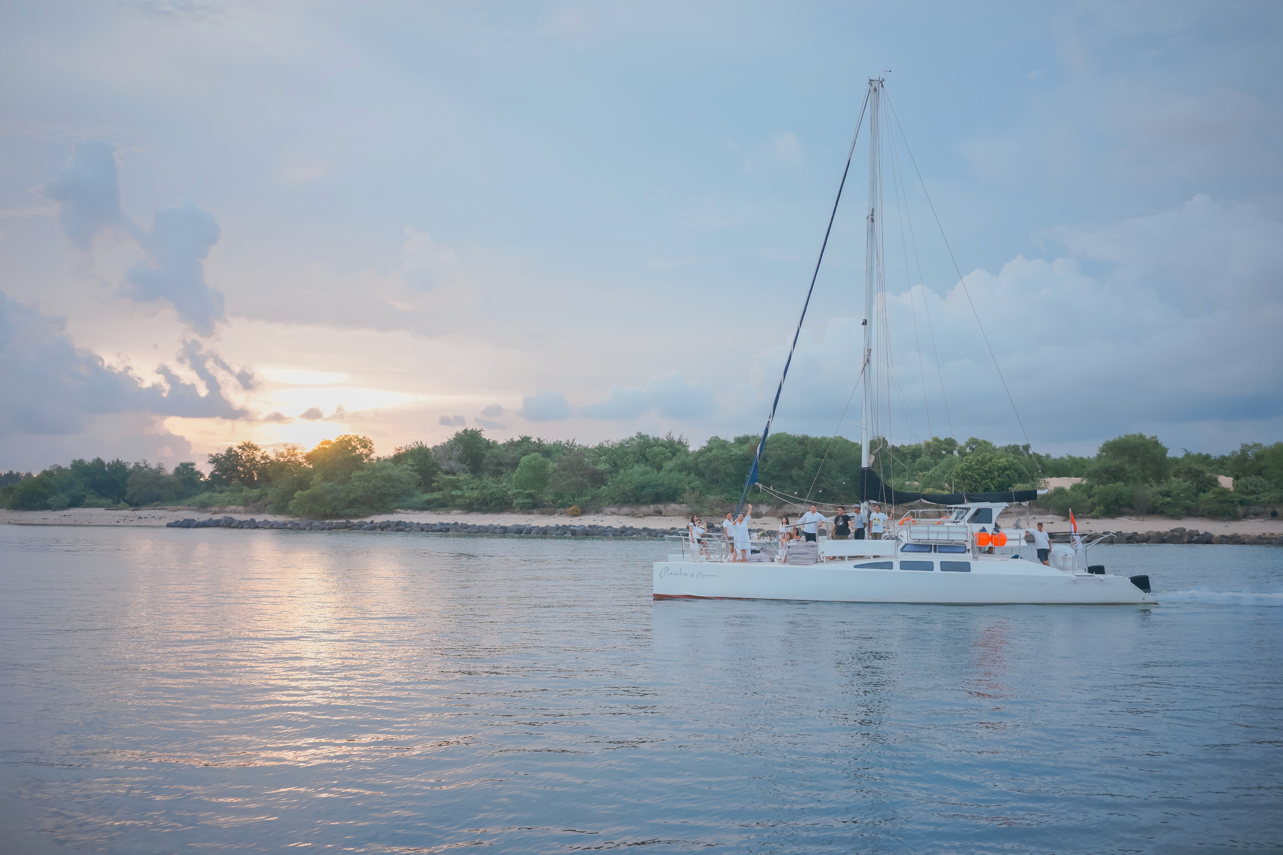 Catamaran 18 - Bali Private Luxury Yacht Charter