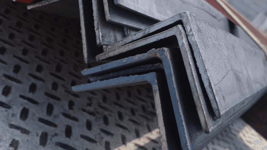 Ángulos | Aceros Altavista