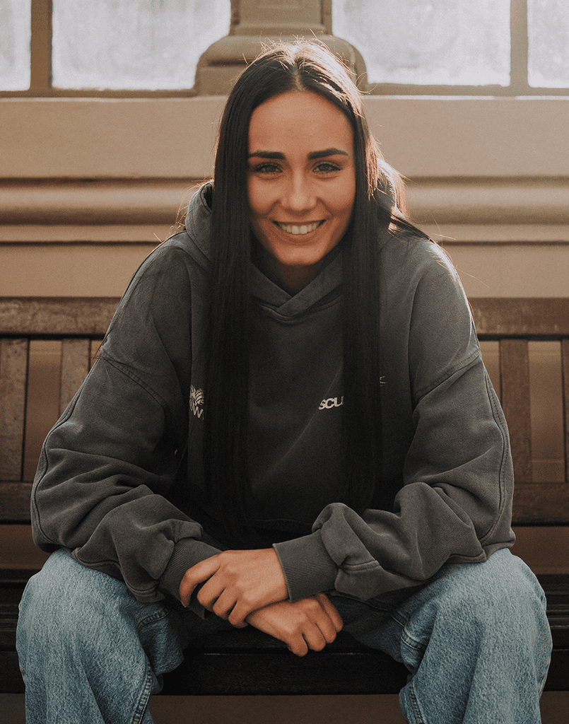 Mercedes Roa | Creator @ Double Tap