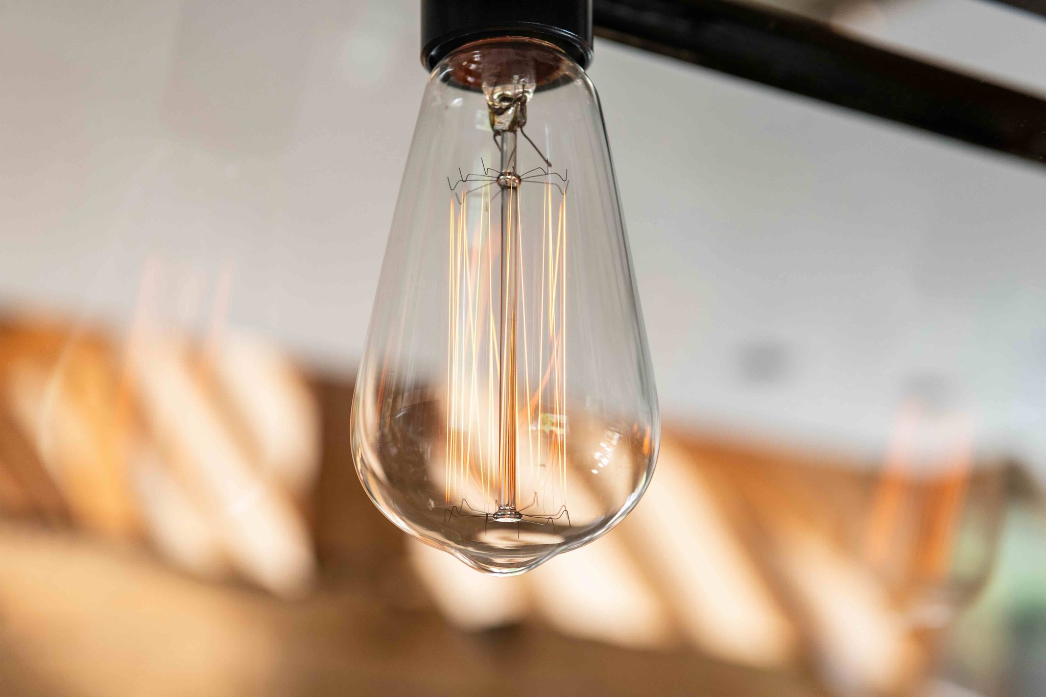 Tewke – Makes smart simple.