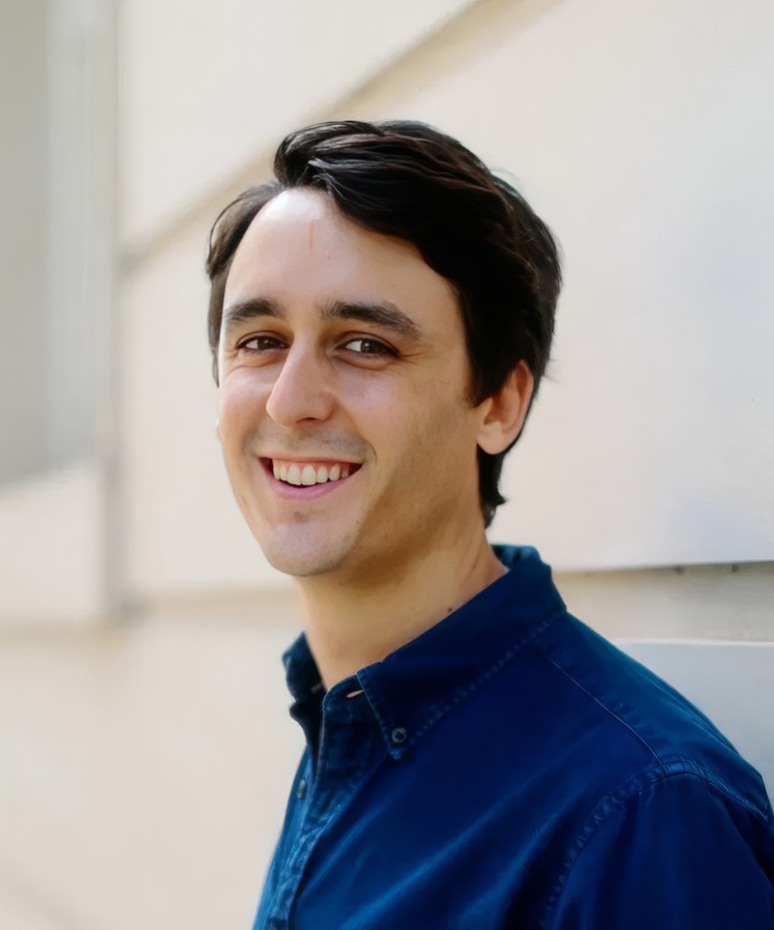 About V7 | Revolutionizing AI with Human Expertise