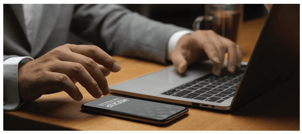 How to Screen Mirror on Android to TV/PC/Android/iOS Quickly