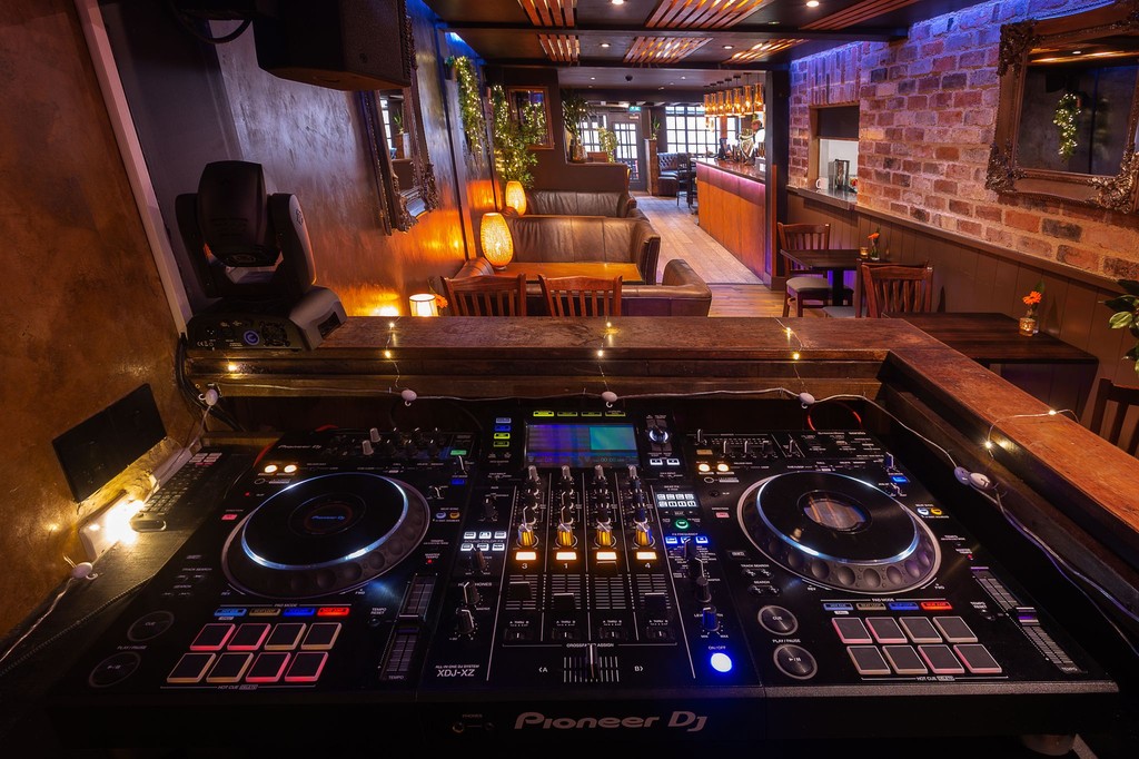 Home | Bars in Barnstaple, North Devon | Bar Lush