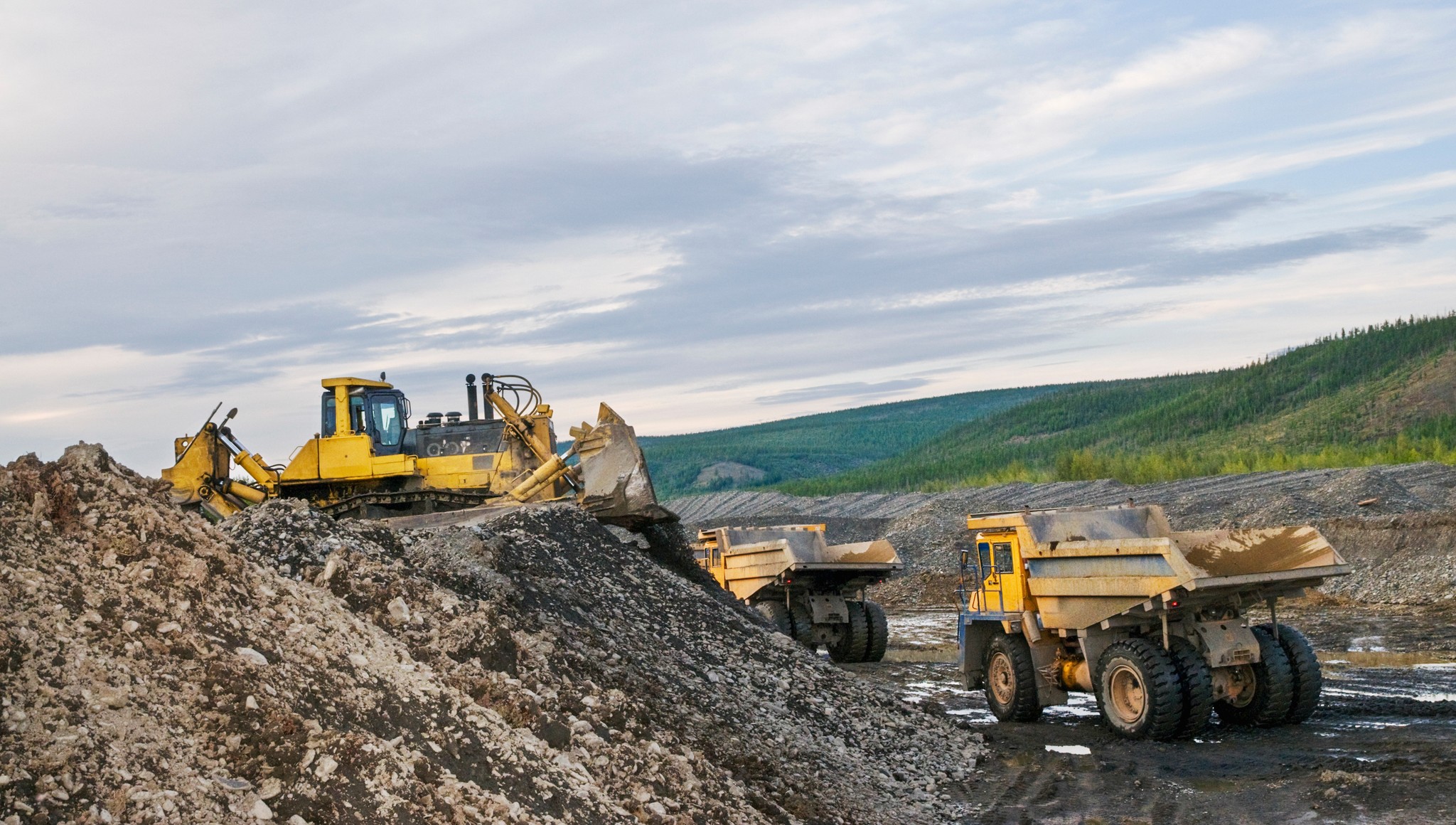 Self-Driving Heavy Equipment for Earthworks | Crewline