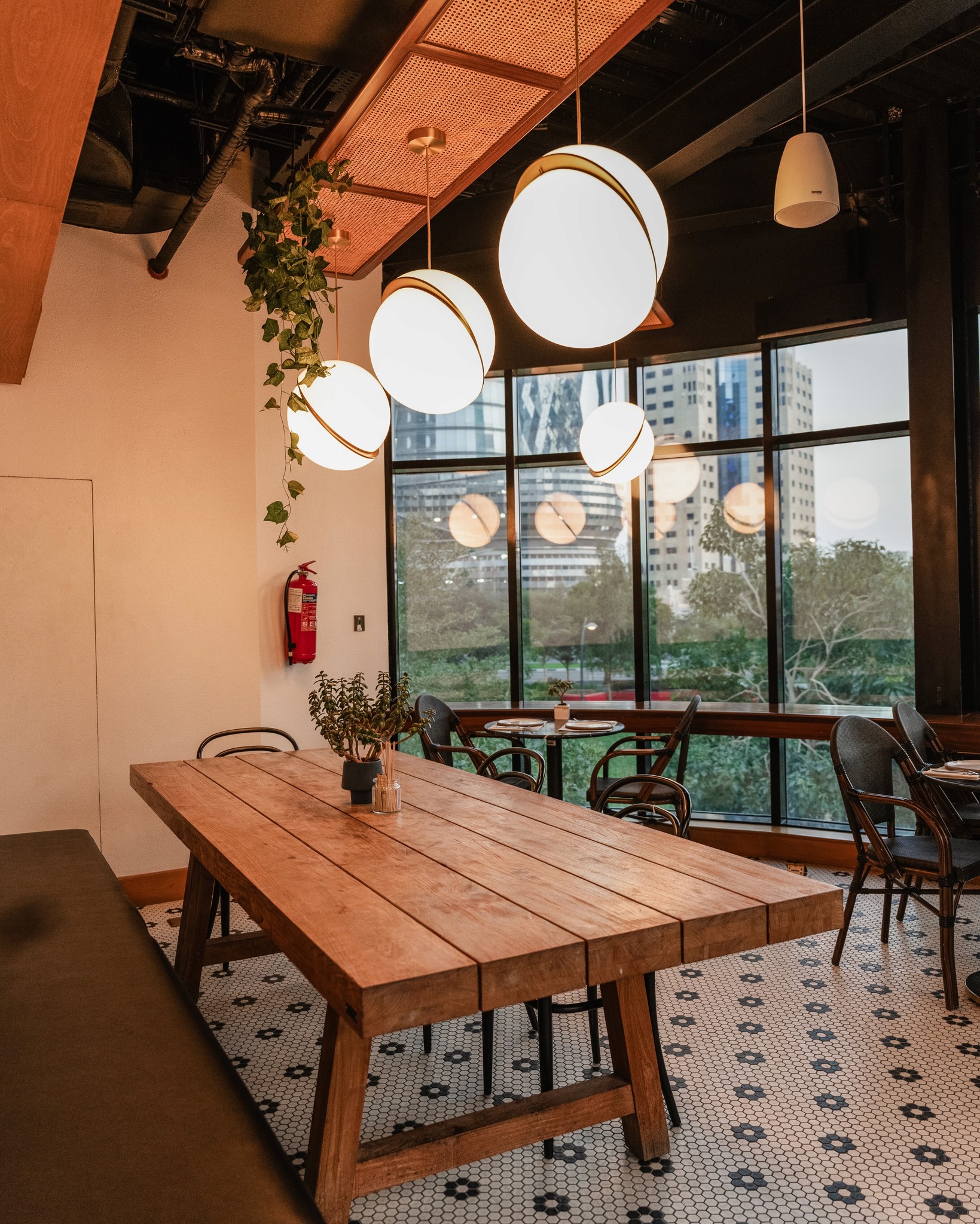 AL RAYYAN RESTAURANT MANAGEMENT